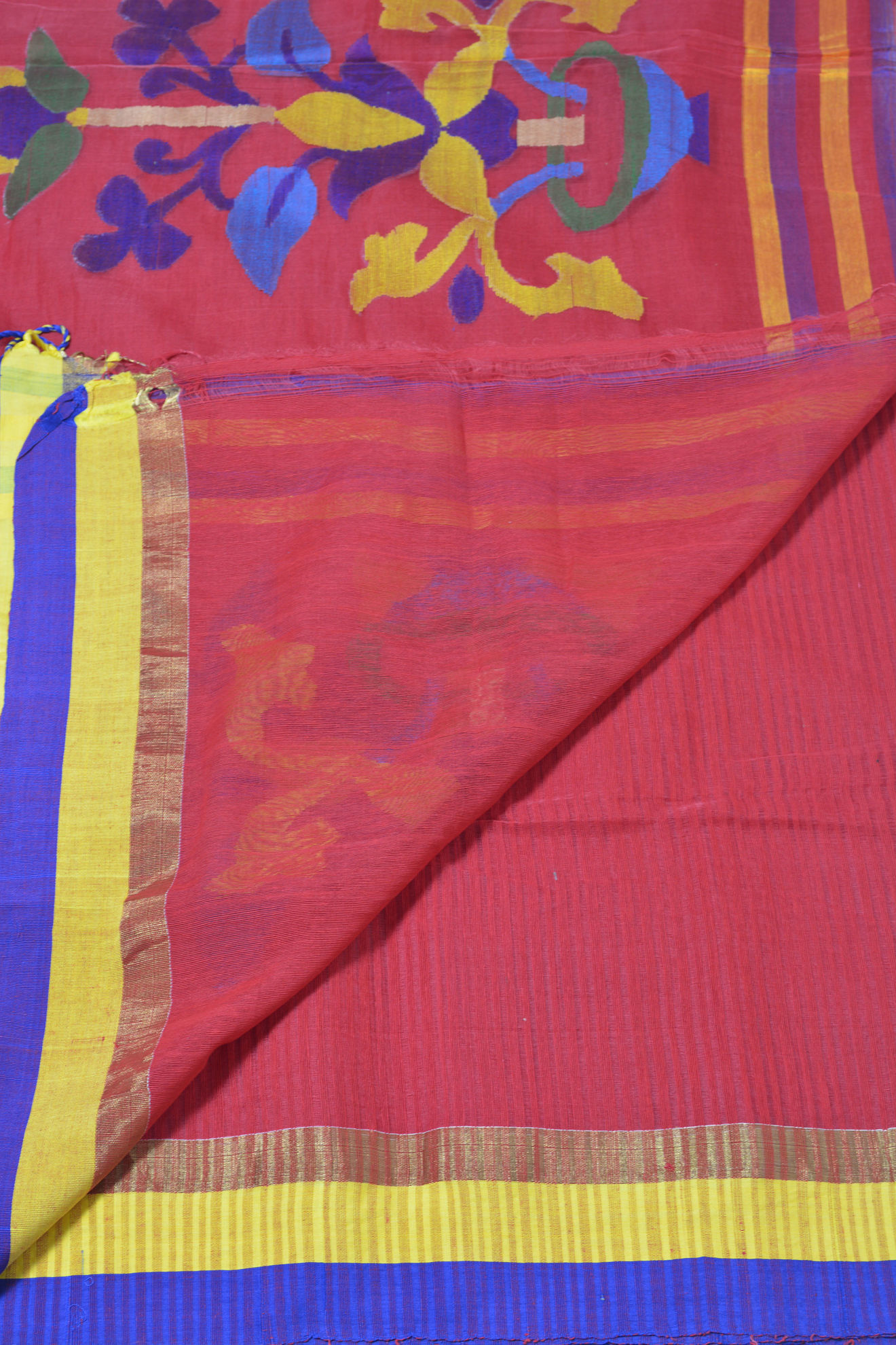 Tvis and Bliss. Red Jamdani Silk Saree