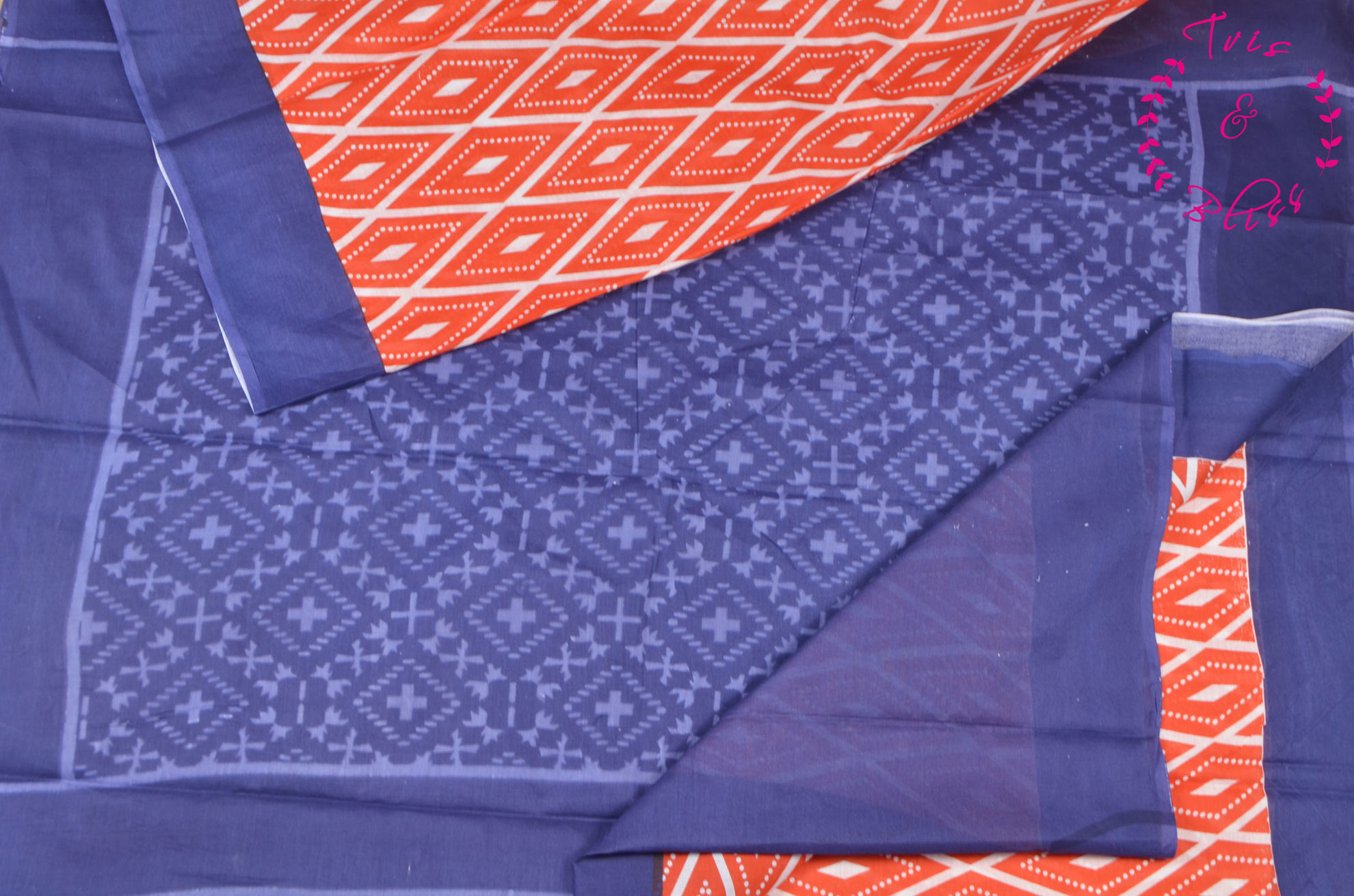 Tvis and Bliss. Red and Ink Blue Screen Printed Malmal Cotton Saree